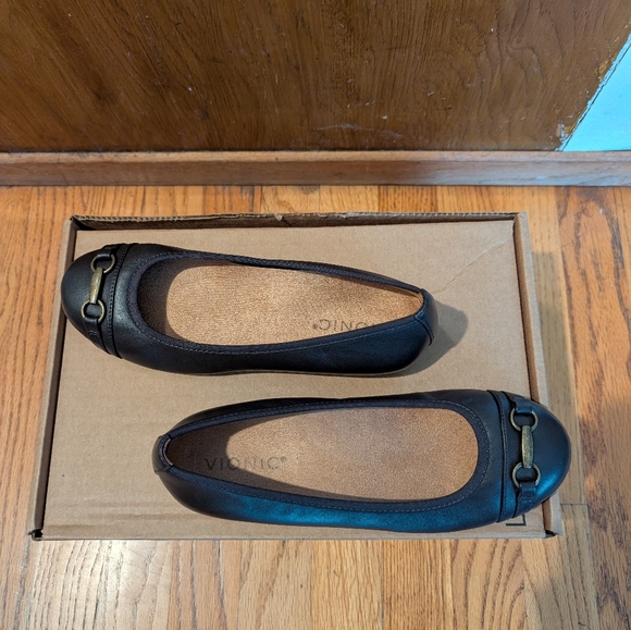 Vionic | Shoes | Nwob Vionic Delanie Ballet Flats In Chocolate Brown ...
